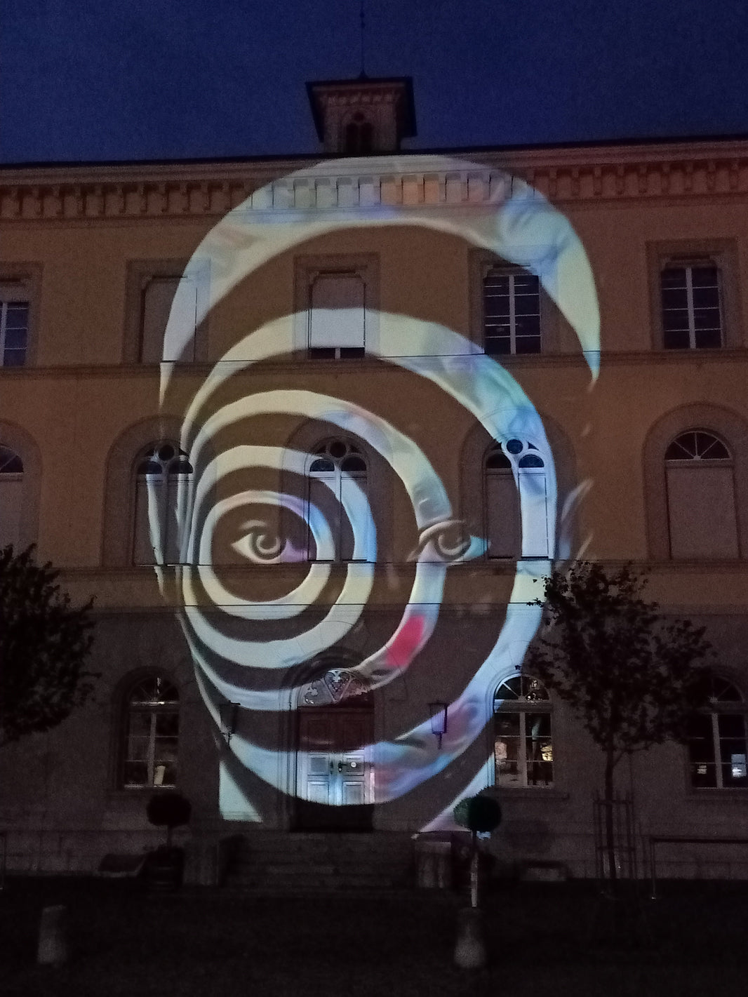 Pattern Projector: Can any pattern be projected? – Gobohub